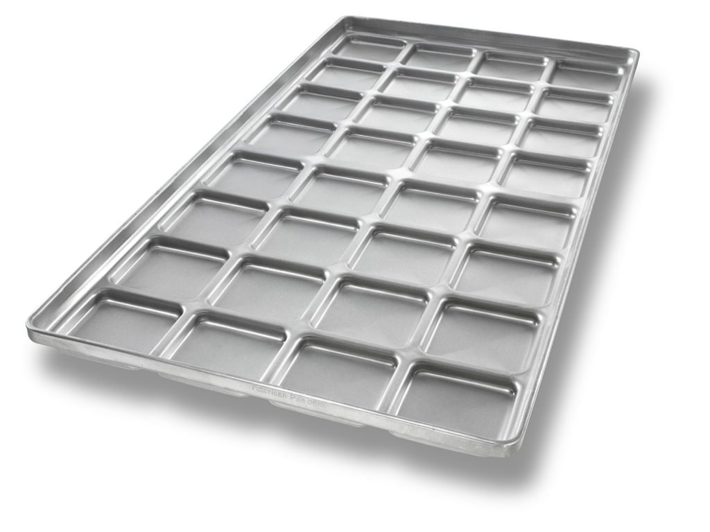 Custom Dinner & Package Roll Trays by American Pan ⋆ American Pan Europe