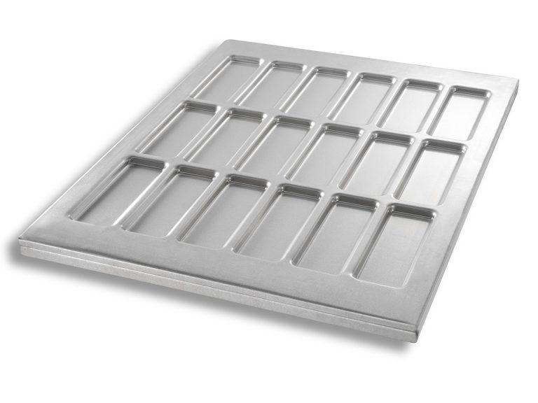 Bun Pans - Custom Bun & Roll Trays | American Pan