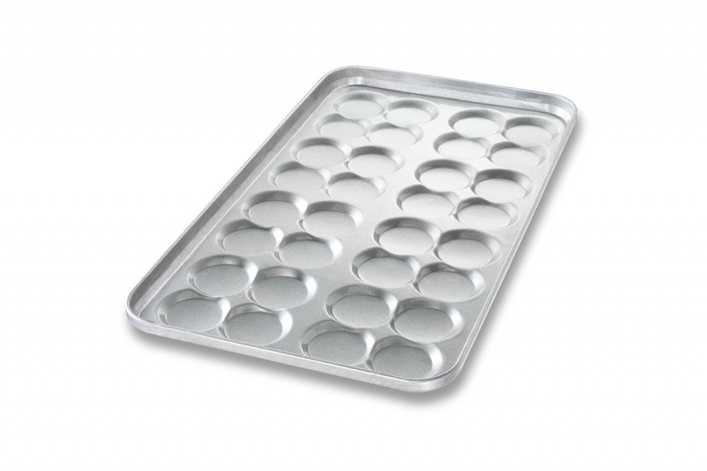 Cluster Hamburger Bun Tray with 32 Moulds ⋆ American Pan UK