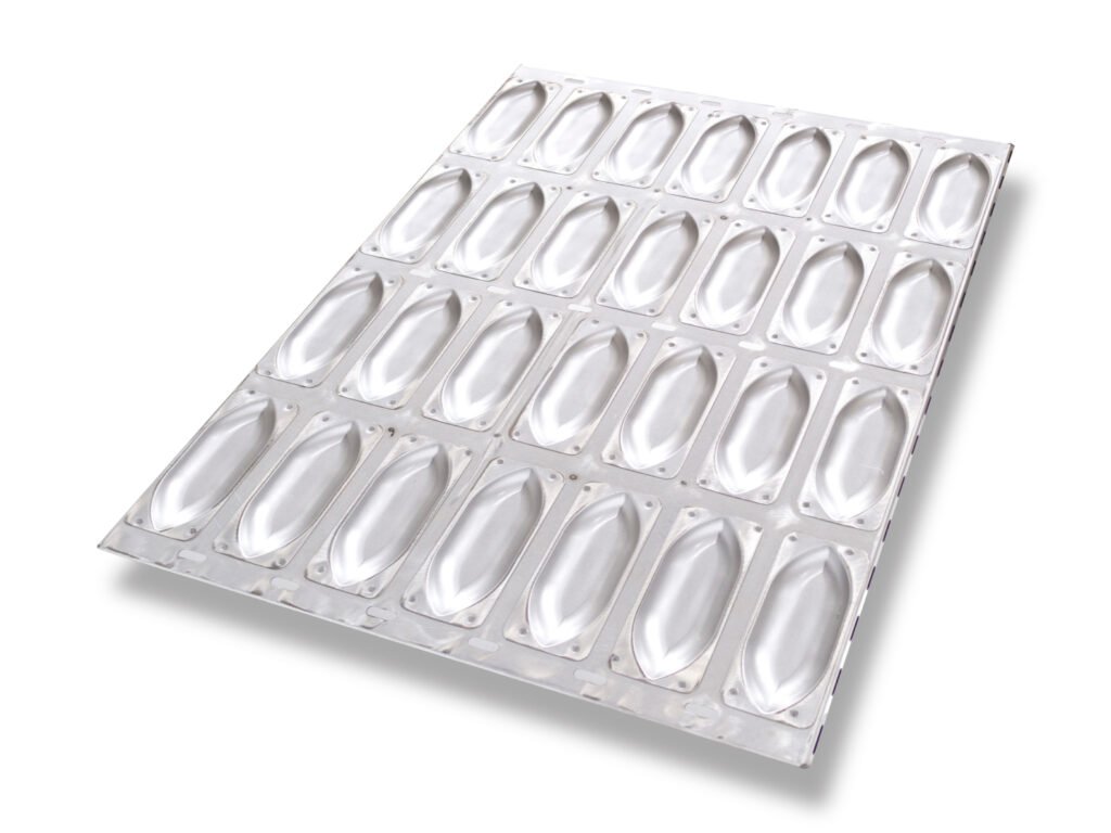 Custom Croissant Roll Trays ⋆ American Pan UK